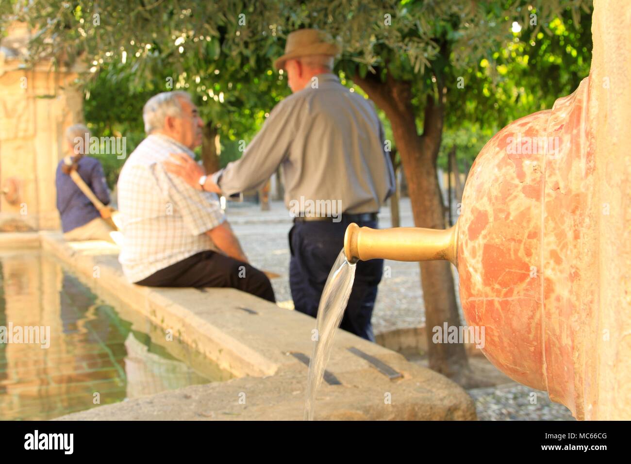 Elderly spanish men hi-res stock photography and images - Alamy