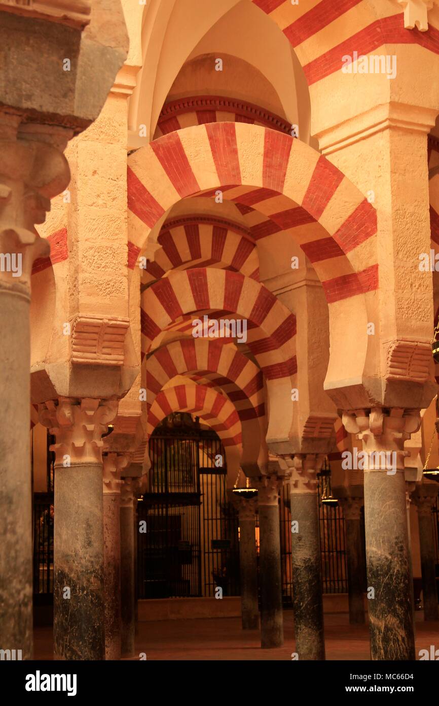 Hypostyle Hall with Red and White Arches, Mosque-Cathedral of Cordoba ...
