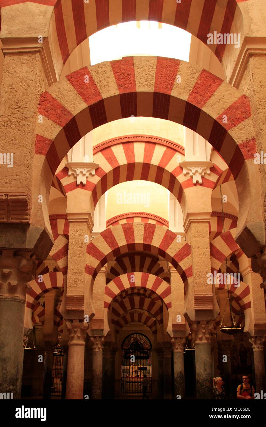 Hypostyle Hall with Red and White Arches, Mosque-Cathedral of Cordoba ...