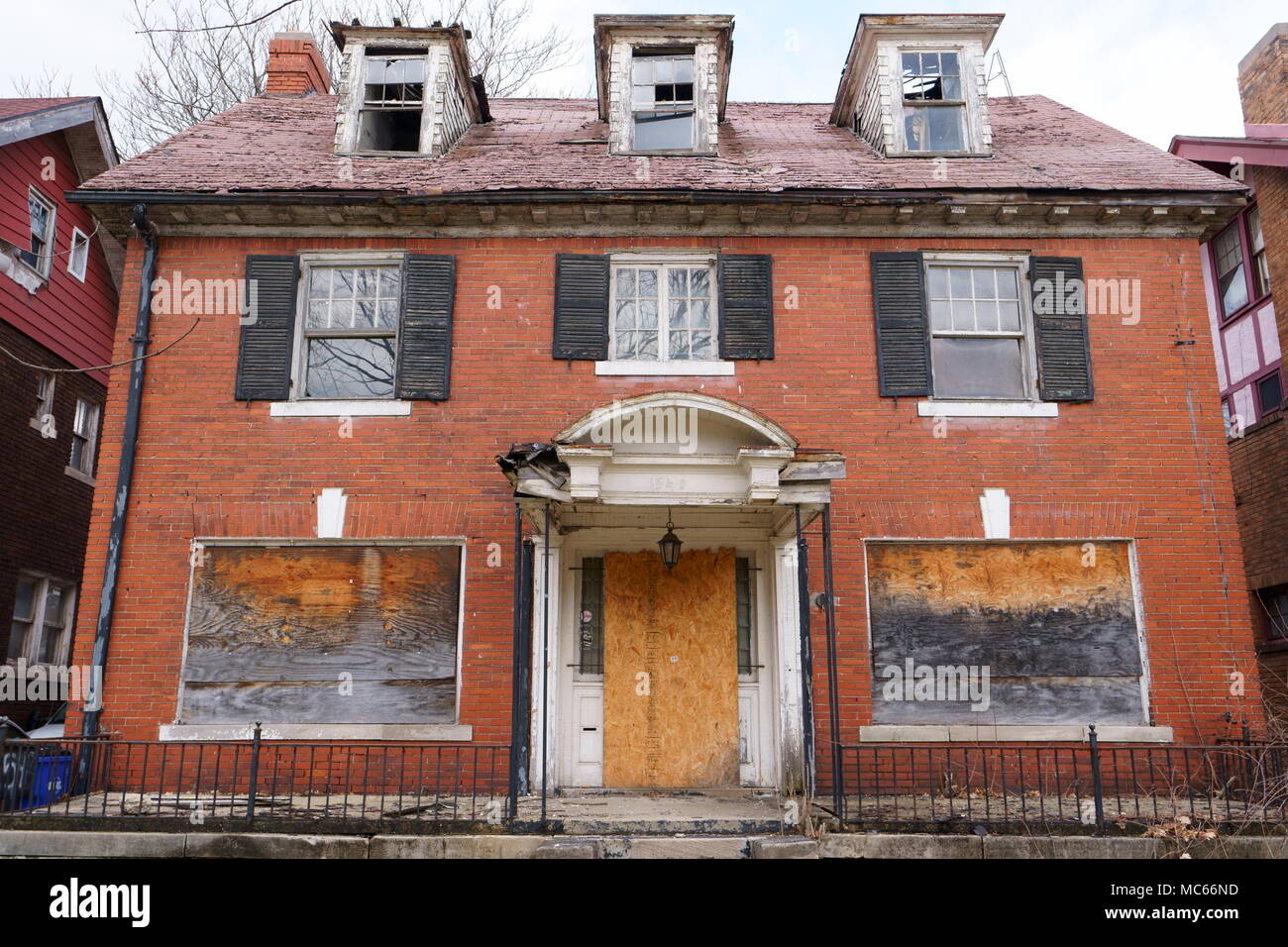 Detroit abandoned houses hi-res stock photography and images - Alamy