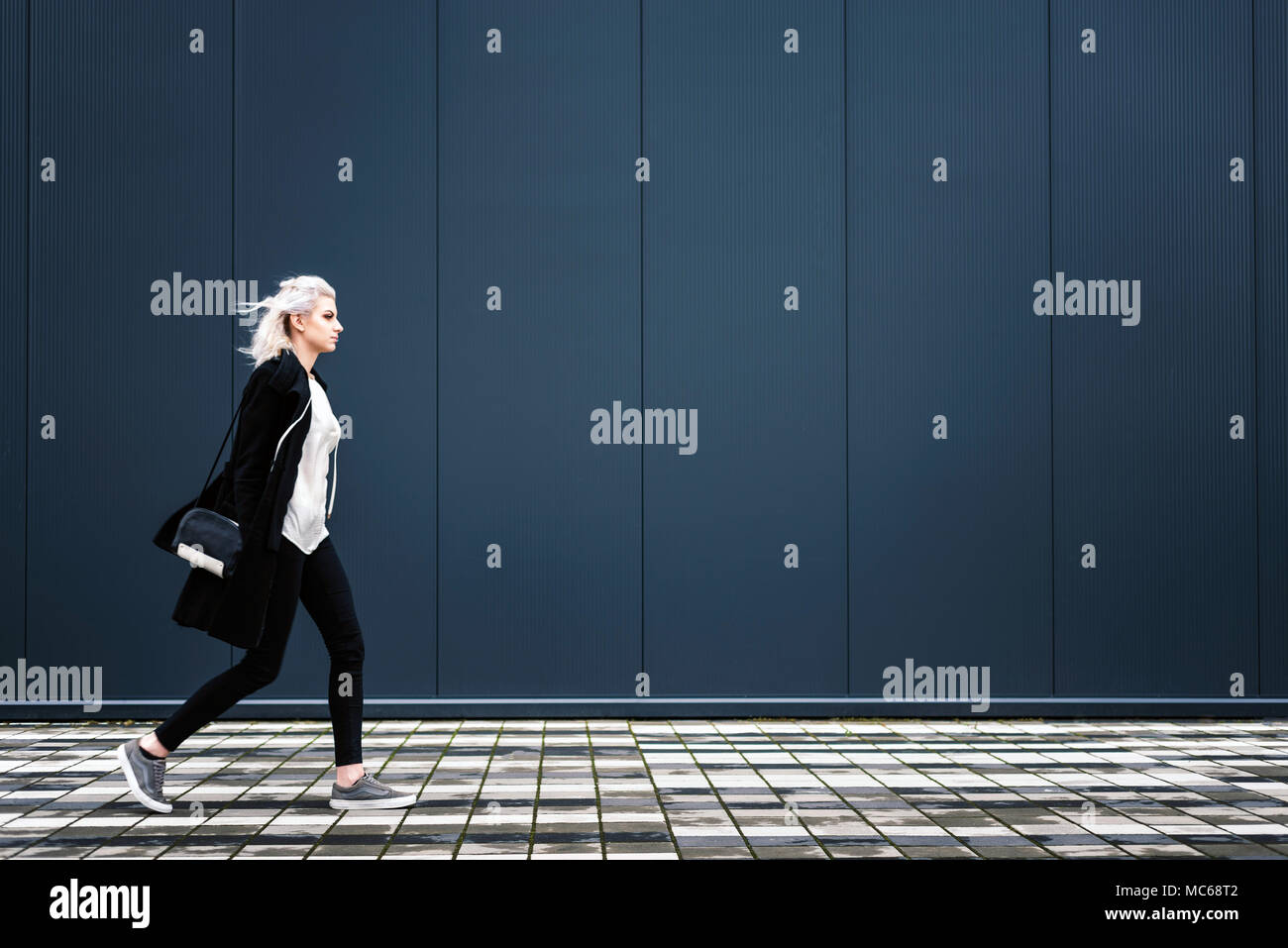 Minimalist motion hi-res stock photography and images - Alamy