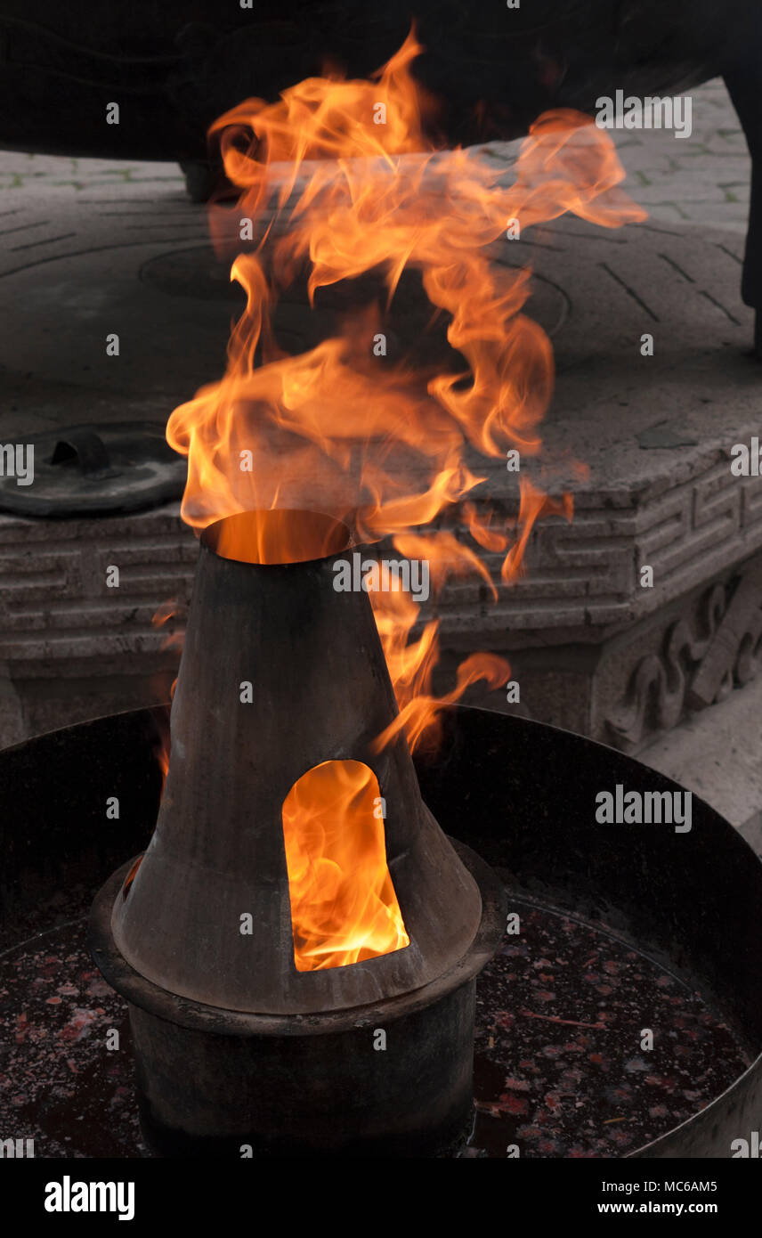 Temple of eternal fire hi-res stock photography and images - Alamy