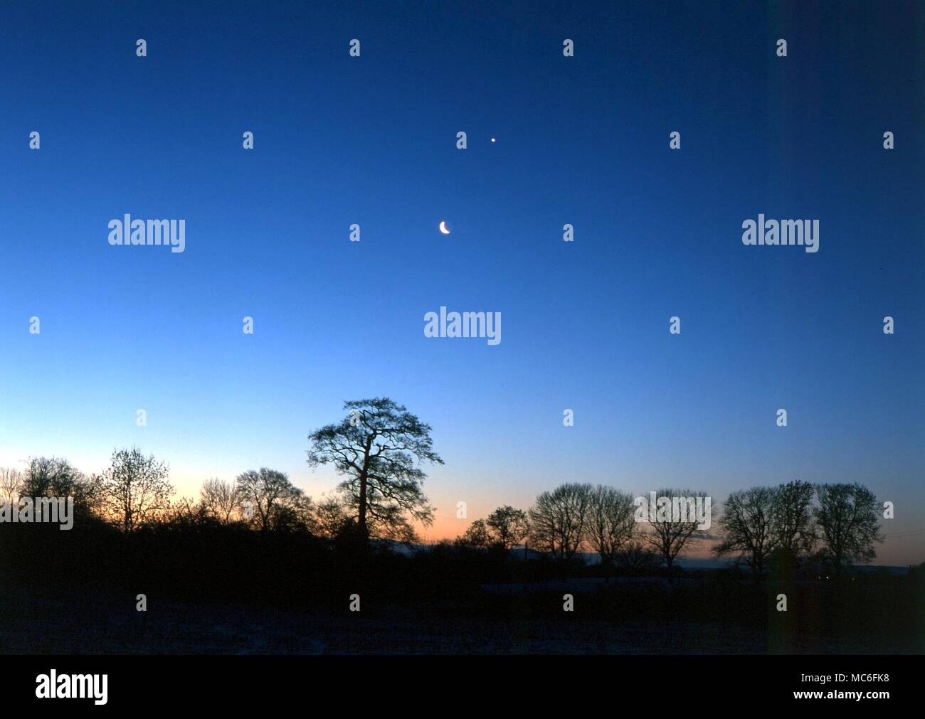 Crescent hi-res stock photography and images - Alamy