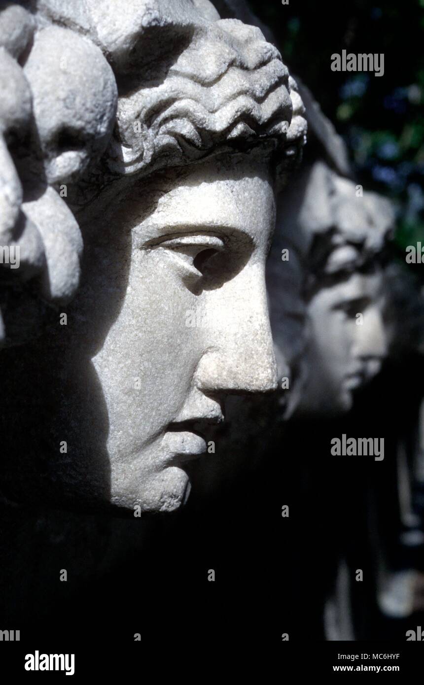 Roman gods hi-res stock photography and images - Alamy