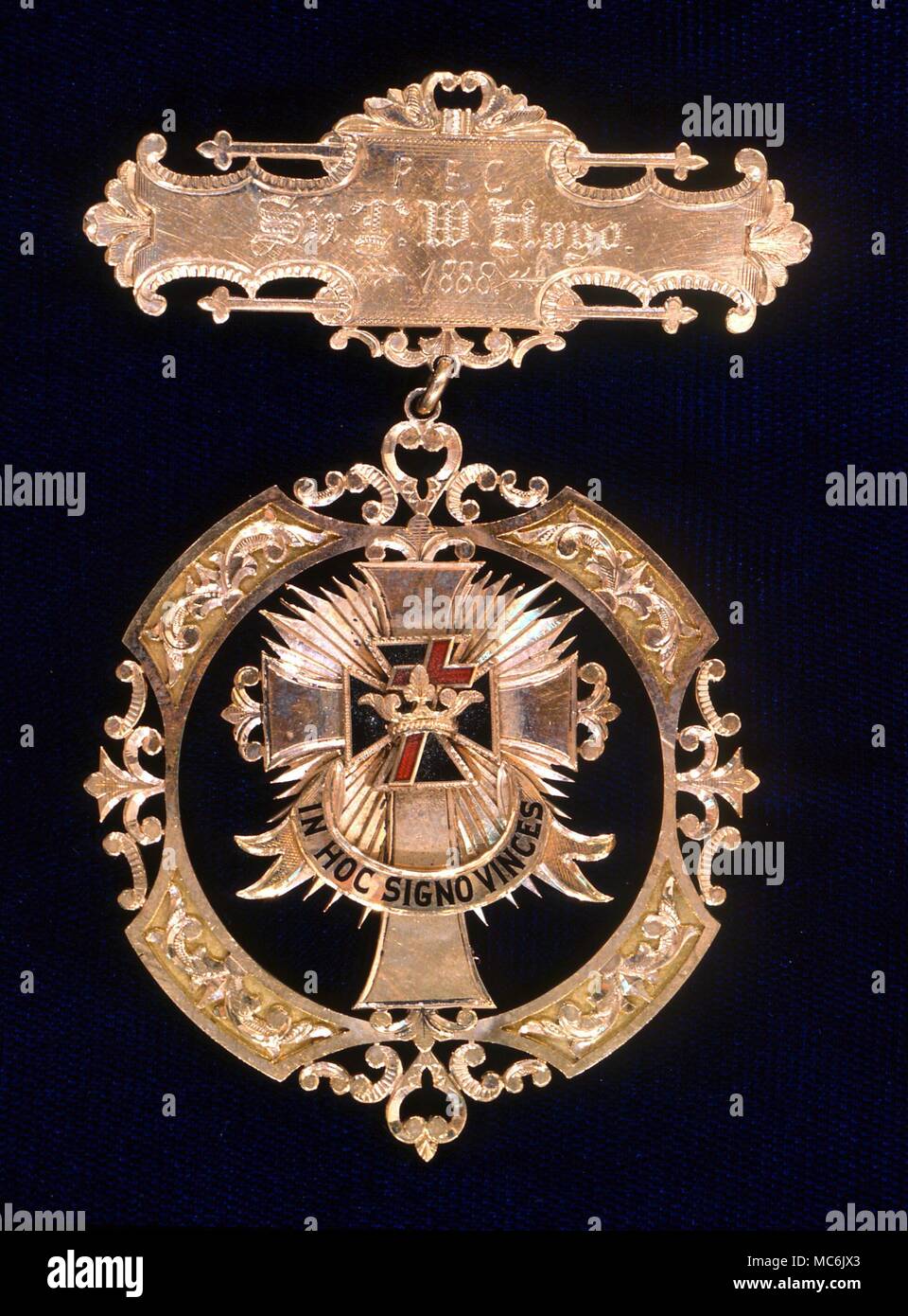 MASONIC JEWEL. Masonic jewel for the Past Eminent Commander of the ...