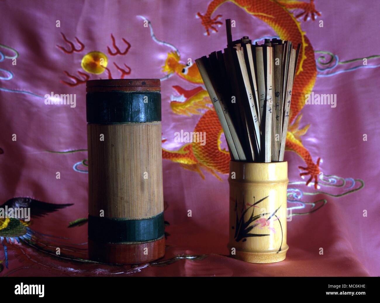 Response shaking hi-res stock photography and images - Alamy