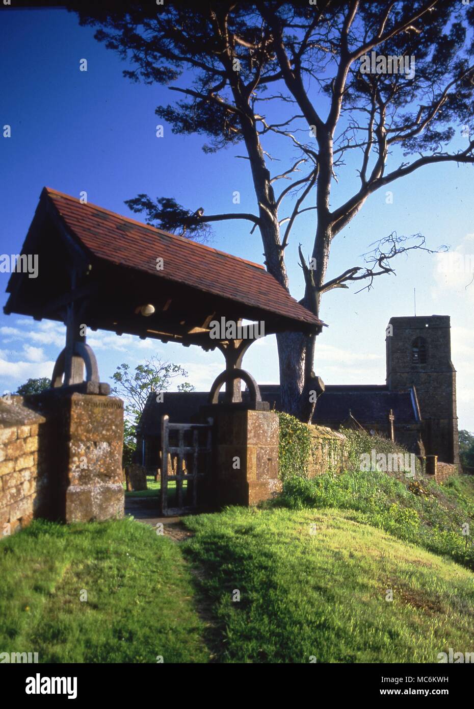 Warmington church hi-res stock photography and images - Alamy