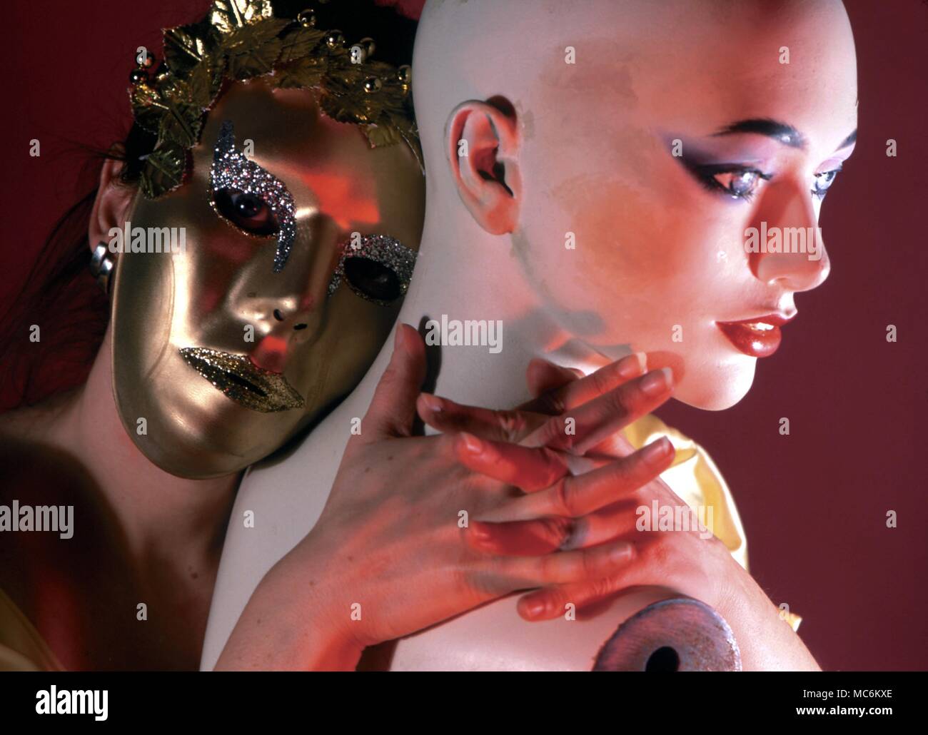 Mannequin wearing mask hi-res stock photography and images - Alamy