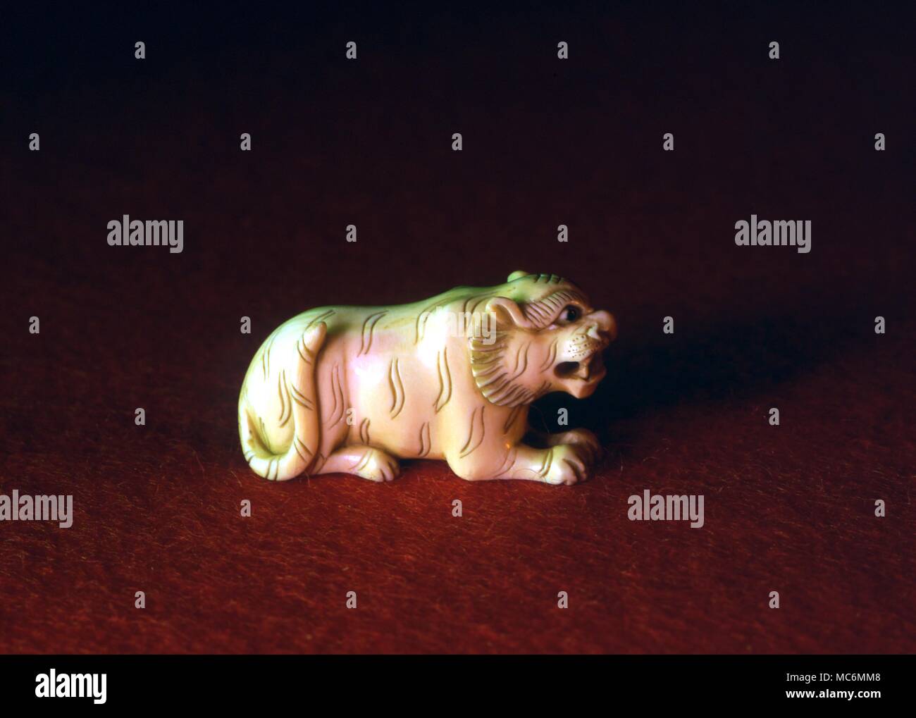 Carved ivory hi-res stock photography and images - Alamy