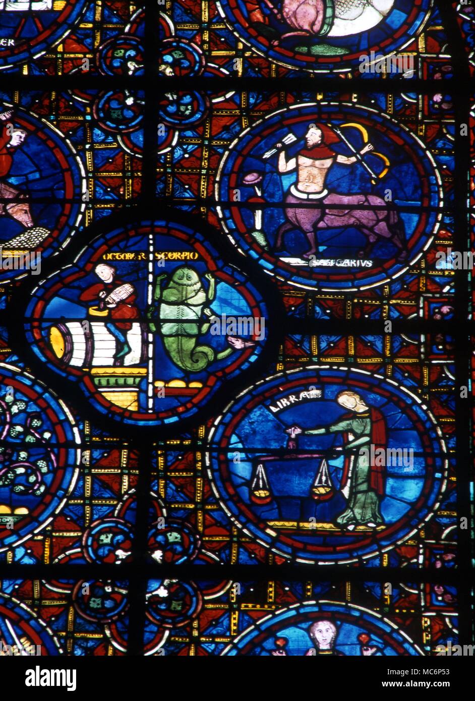 Medieval chartres hi-res stock photography and images - Alamy