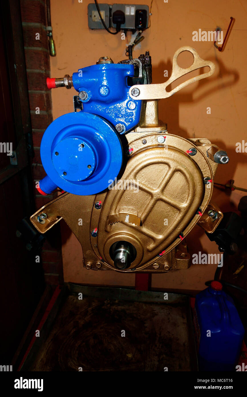 T SPITFIRE MK IV ENGINE RESTORATION FOR MK III Stock Photo - Alamy