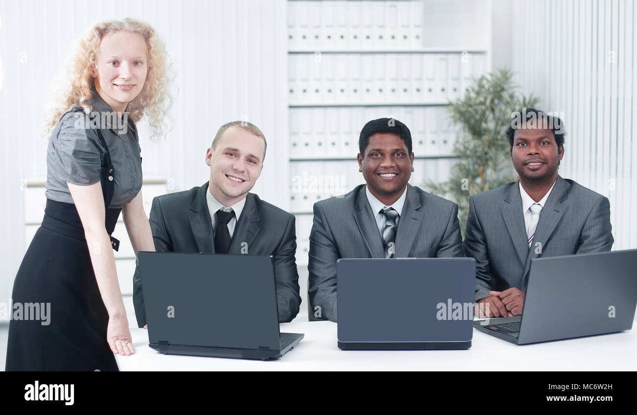 portrait of employees in the workplace in the office Stock Photo - Alamy