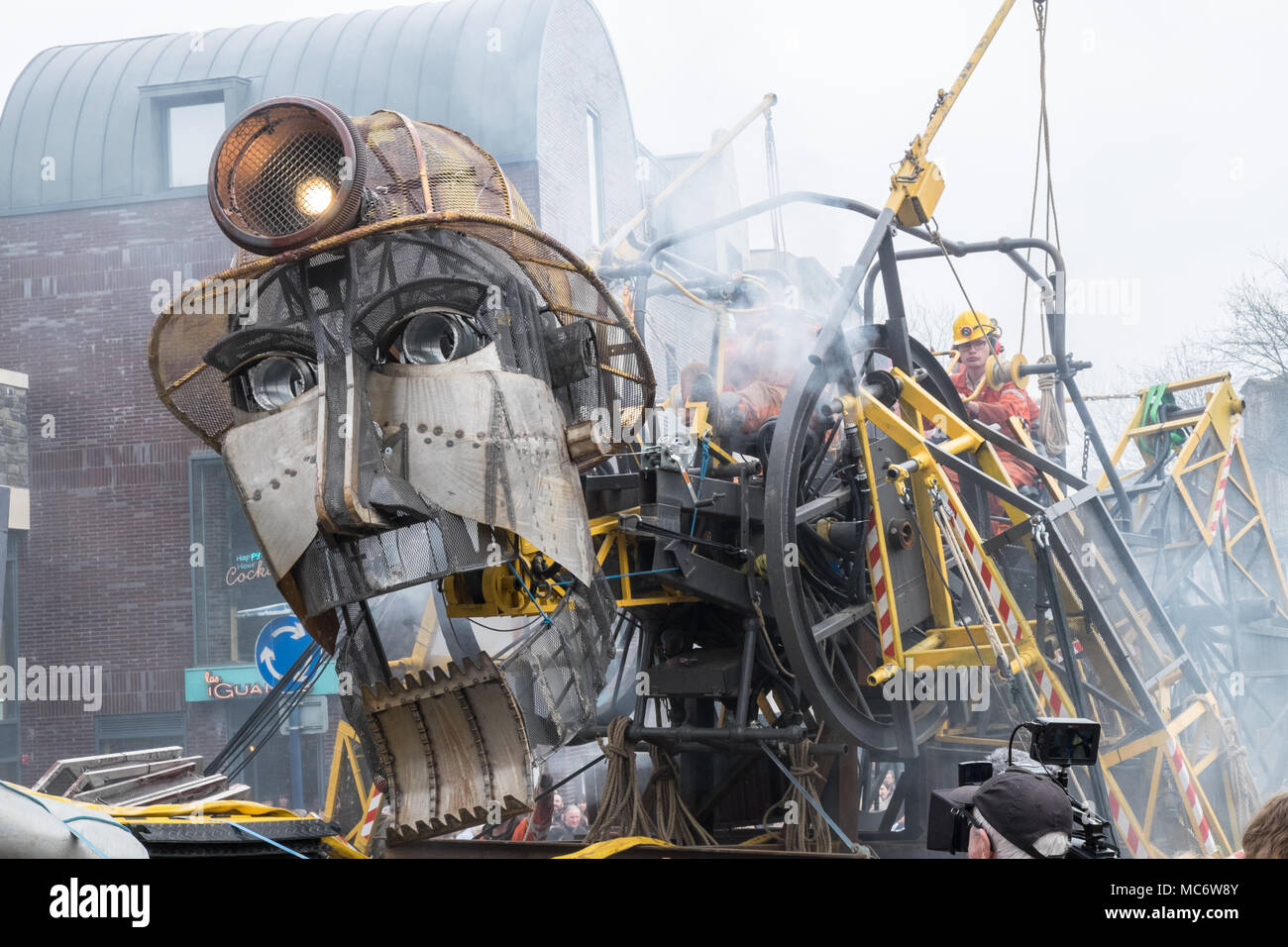 "Man Engine's" Resurrection tour of UK,the Welsh visit, called"Man ...