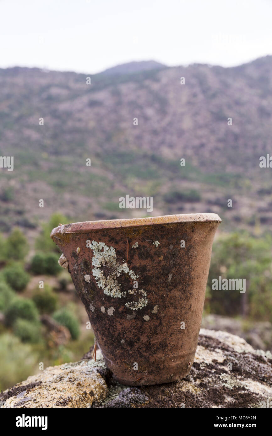 Reddish brown pottery clay hi-res stock photography and images - Alamy