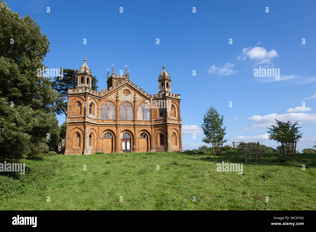 The Gothic Temple, Stowe Landscape Gardens, Stowe House ...
