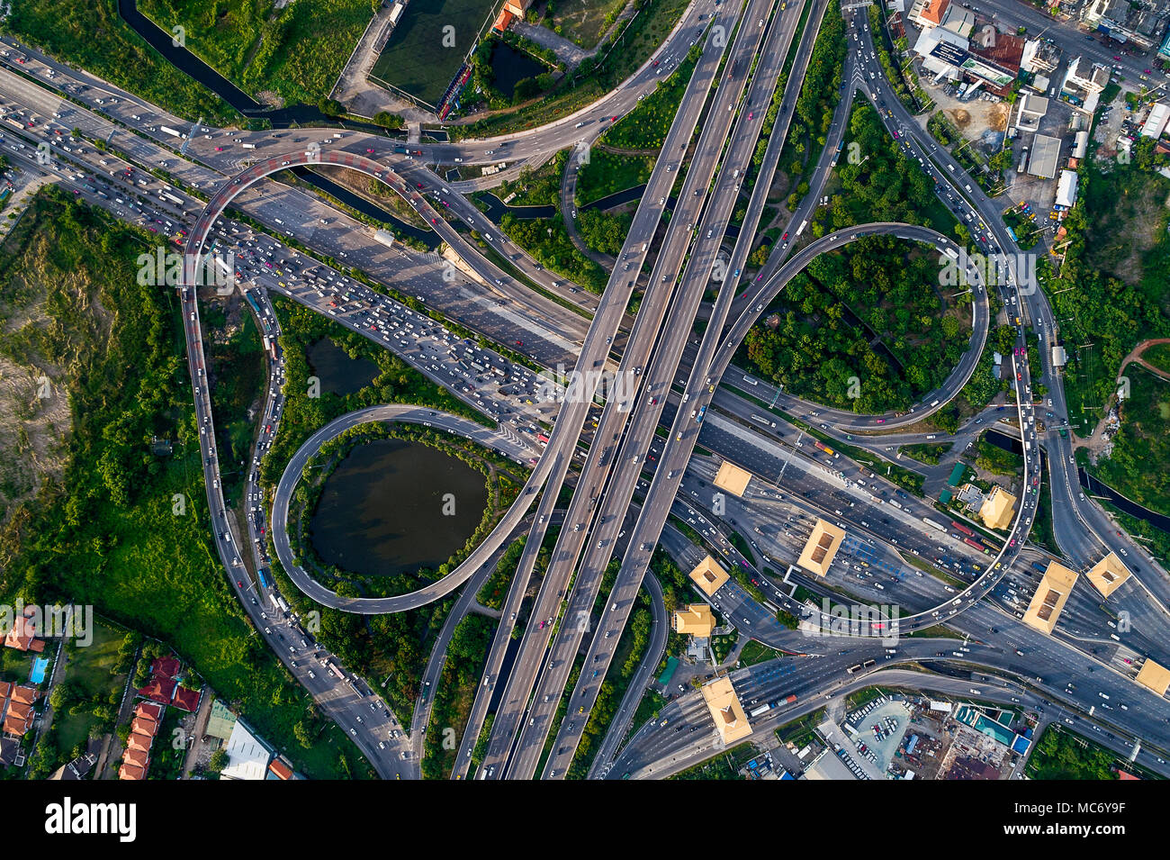 Aerial view of traffic jams at Nonthaburi intersection in the evening ...