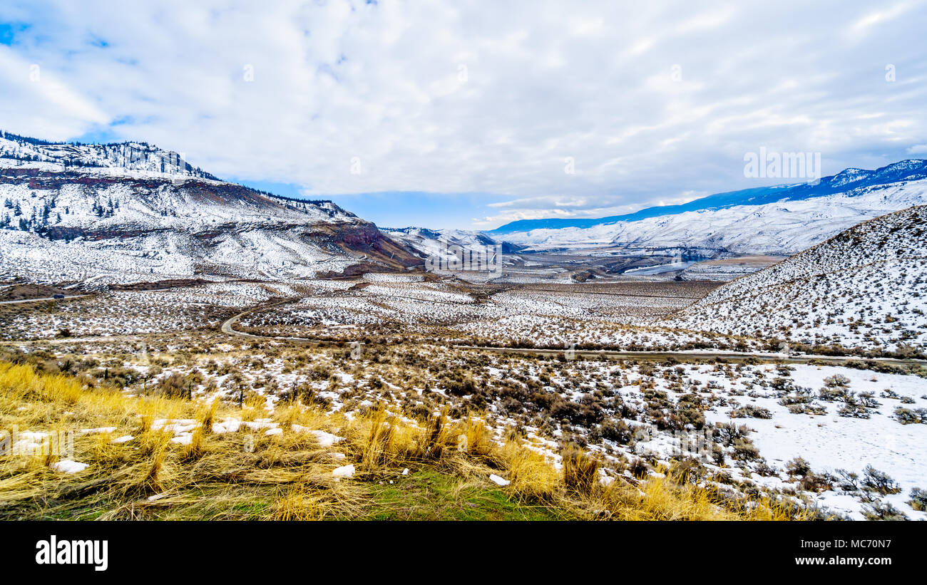 Winter Landscape in the semi desert of the Thompson River Valley ...