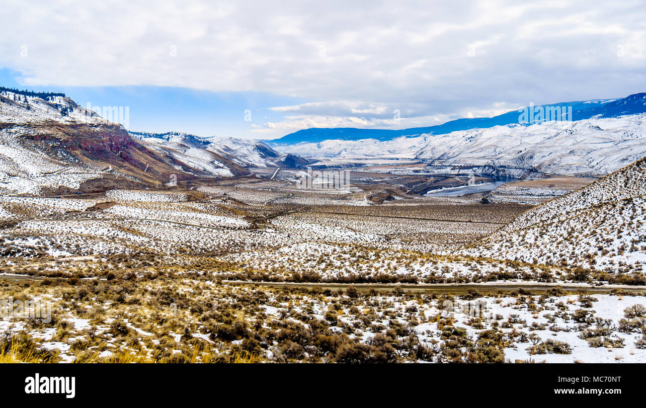 Winter Landscape in the semi desert of the Thompson River Valley ...
