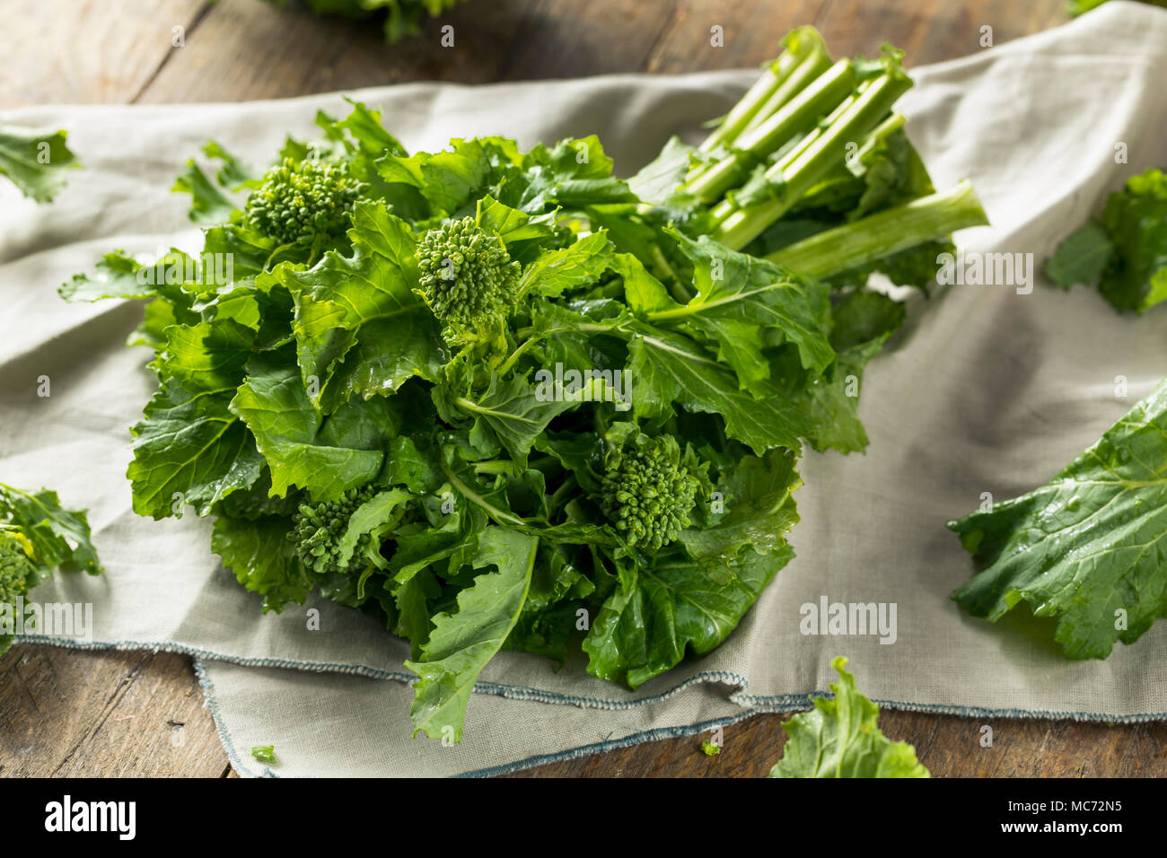 Broccoli raab hi-res stock photography and images - Alamy
