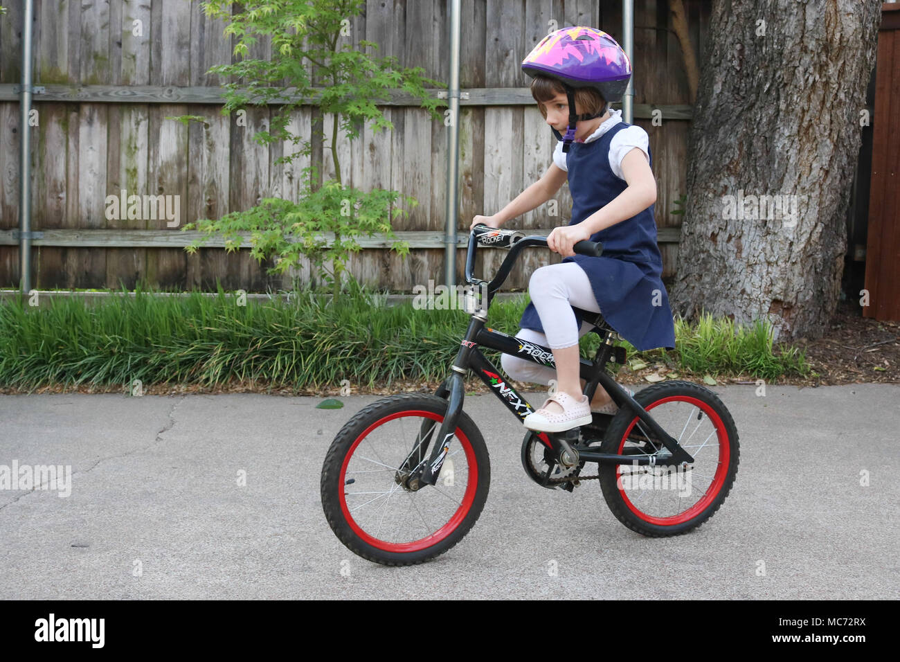 Ride a bike hi-res stock photography and images - Alamy