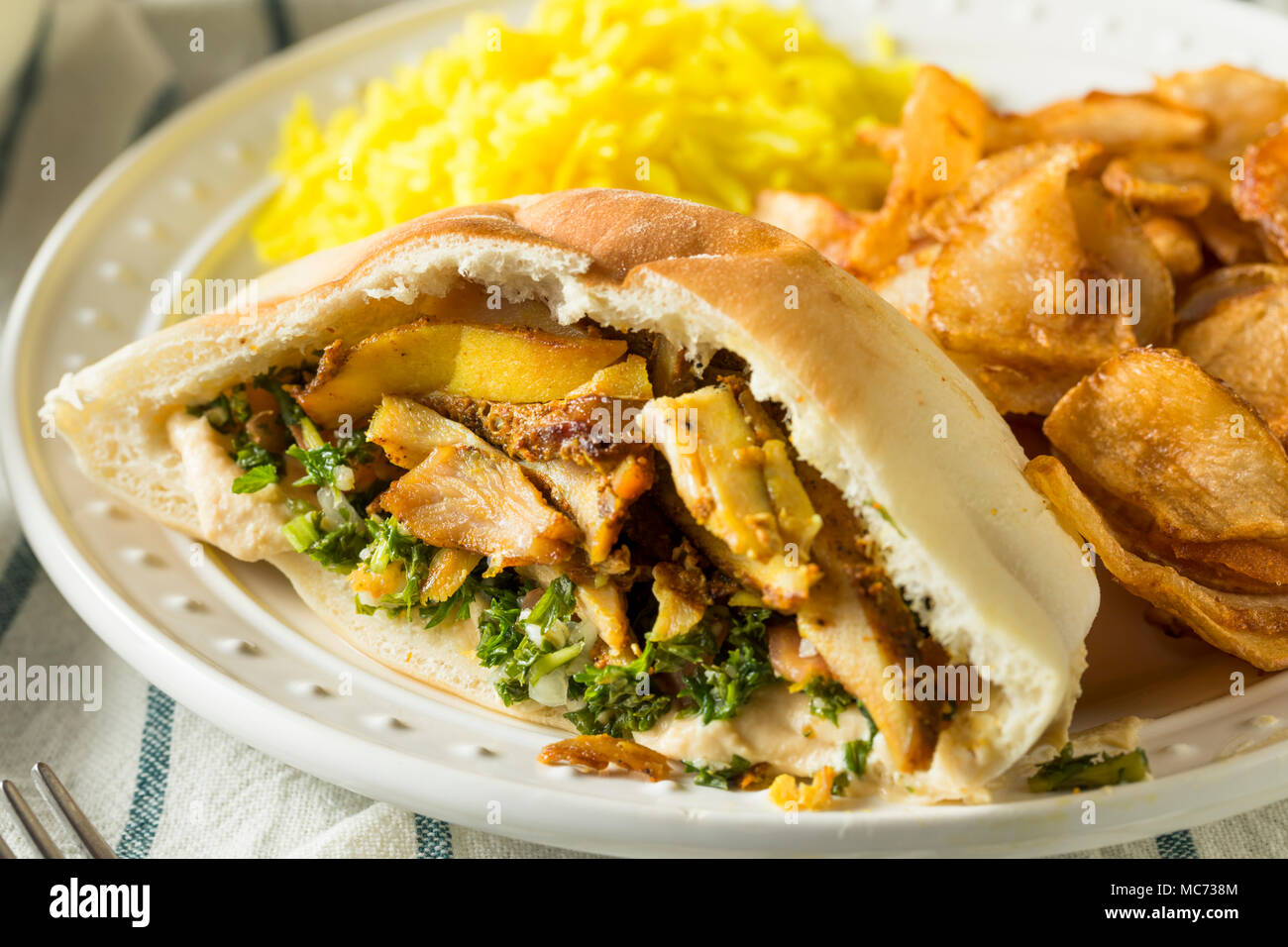 Chicken Shawarma Stock Photos & Chicken Shawarma Stock Images - Alamy