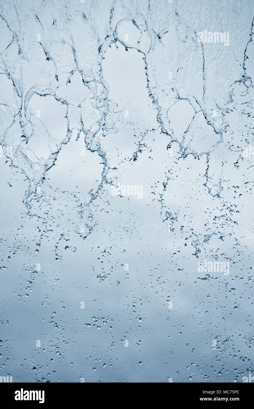 Splash splashing down hi-res stock photography and images - Alamy