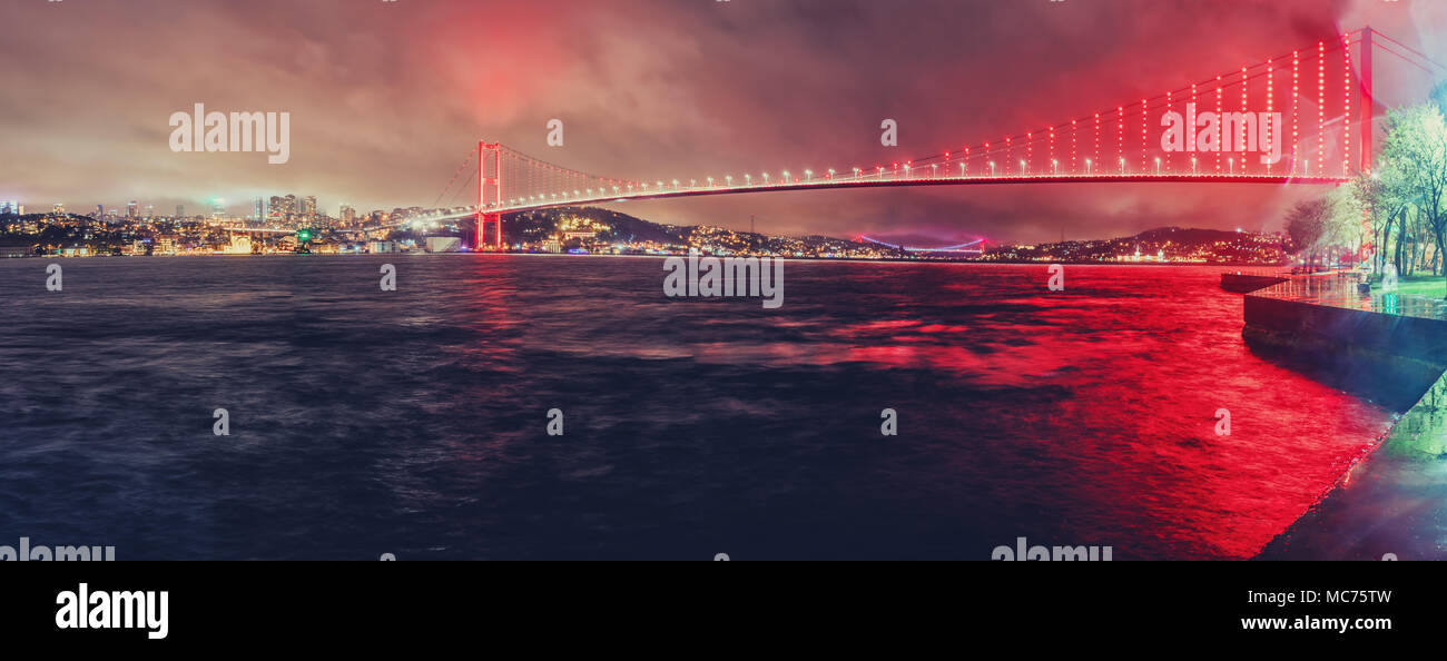 Night scene of Istanbul Bosphorus Bridge Stock Photo - Alamy
