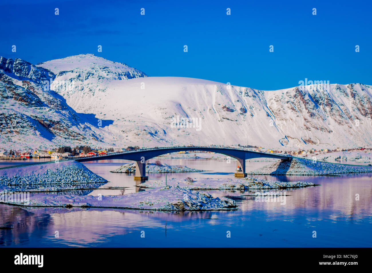Gimsoystraumen Bridge is a cantilever road bridge that crosses the ...