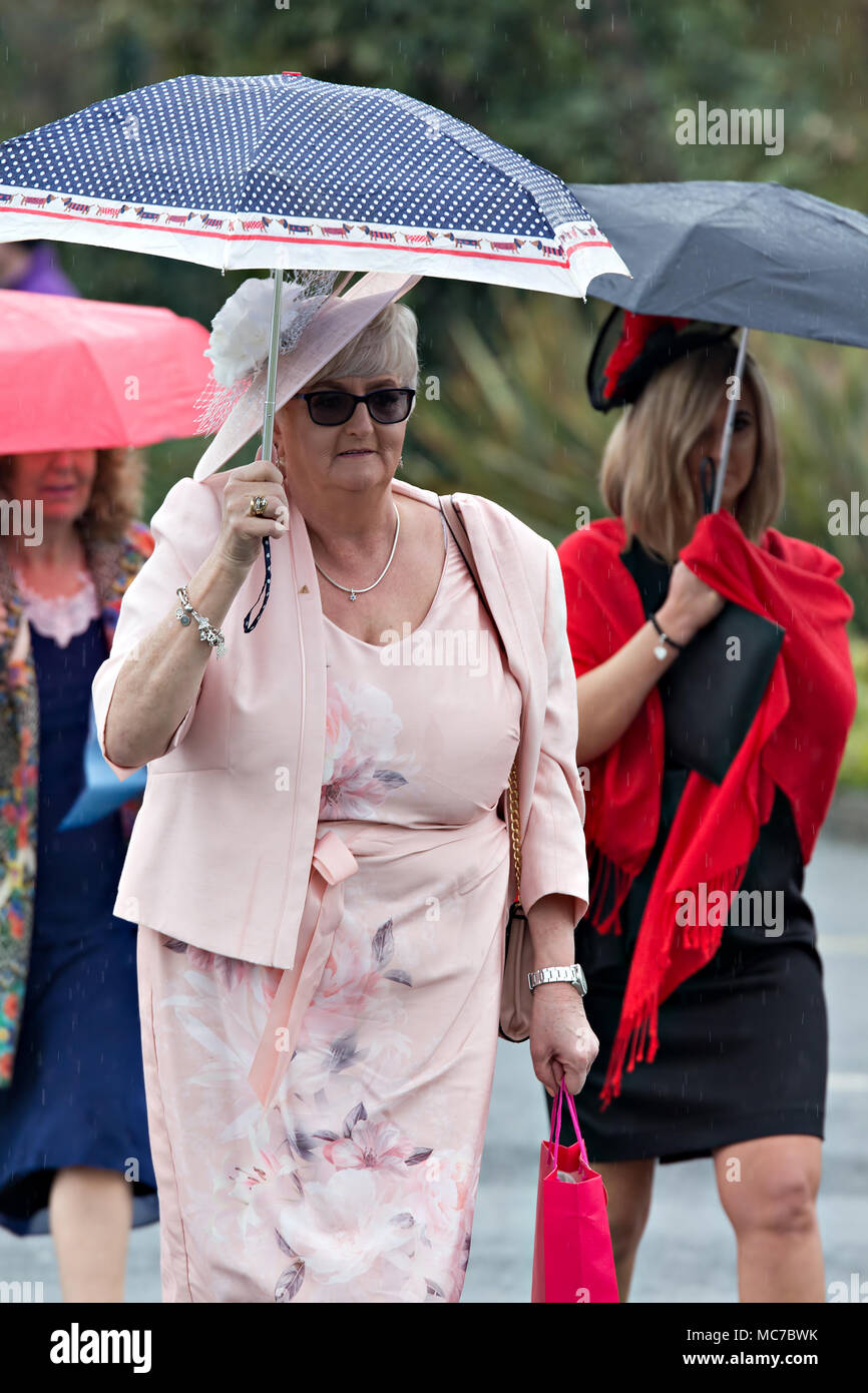 Aintree ladies day hats hi-res stock photography and images - Alamy