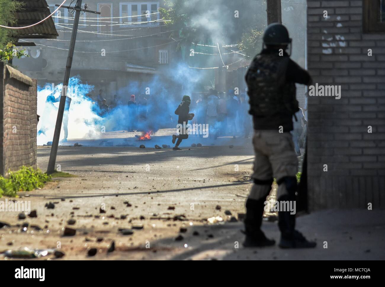 Parts of gas shells hi-res stock photography and images - Alamy