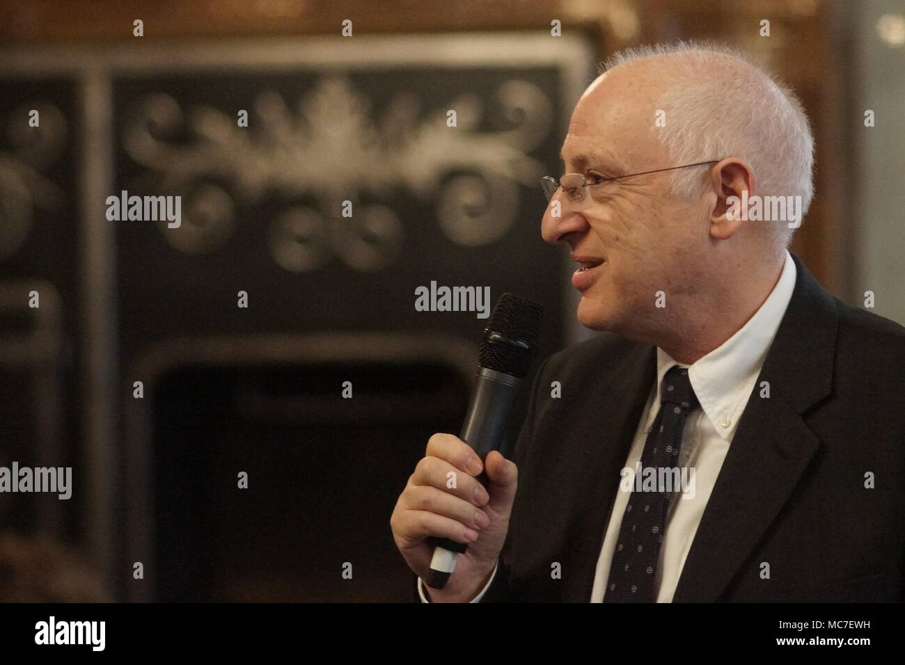 Lord alex carlile qc hi-res stock photography and images - Alamy