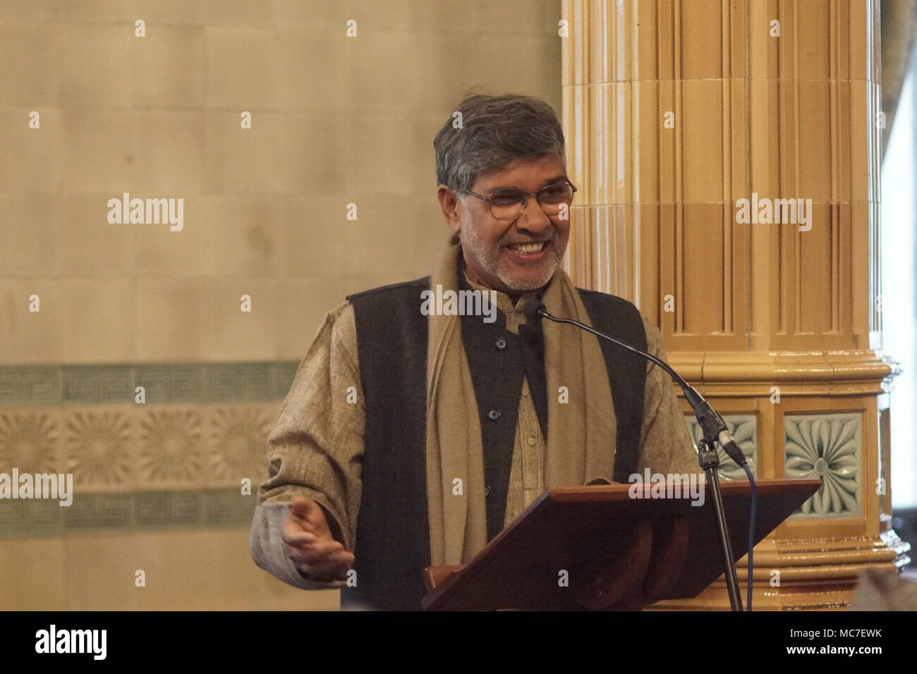 Lord alex carlile qc hi-res stock photography and images - Alamy