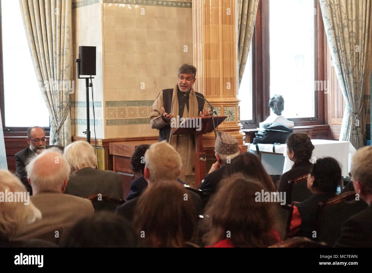 Lord alex carlile qc hi-res stock photography and images - Alamy