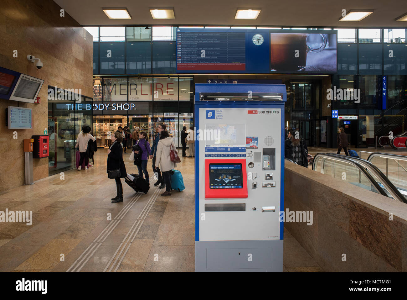 Geneve cornavin railway station hi-res stock photography and images - Alamy