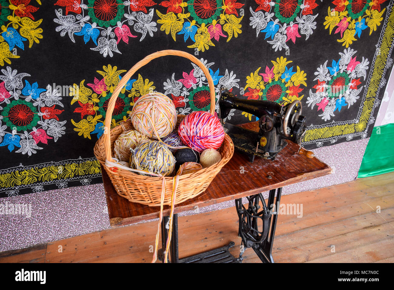 Yarnforknitting hi-res stock photography and images - Alamy