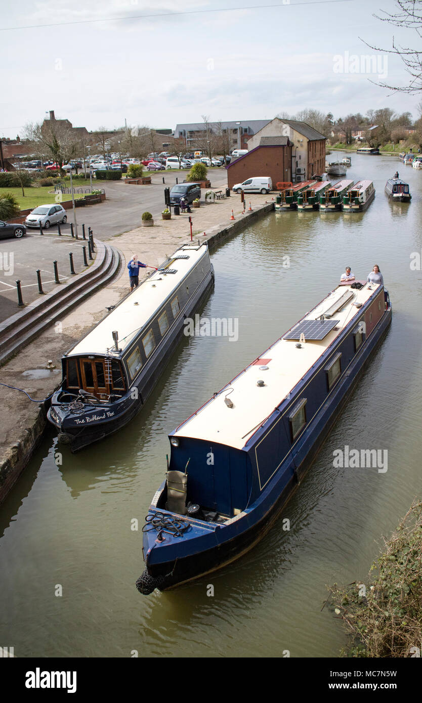 Kennet and Avon Canal at Devizes, Wiltshire, England UK. 2018. Early ...