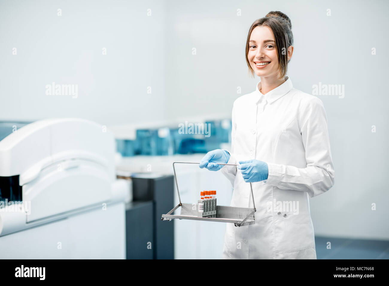 Portrait medical technician computer hi-res stock photography and ...