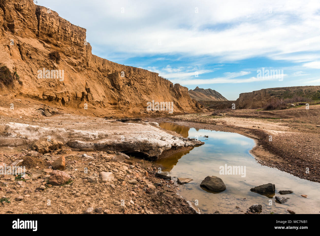 Yellow river park stone mountain hi-res stock photography and images ...