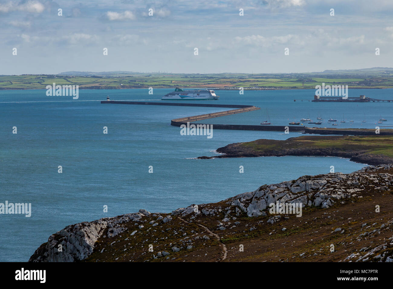Holyhead breakwater hi-res stock photography and images - Alamy
