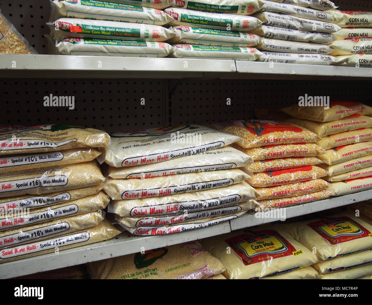 Packaged grains hi-res stock photography and images - Alamy