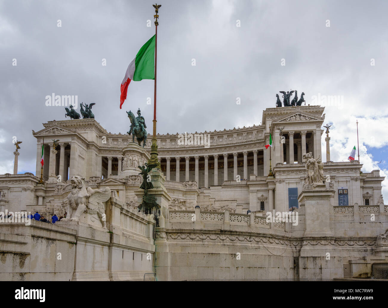 Altar steps hi-res stock photography and images - Alamy