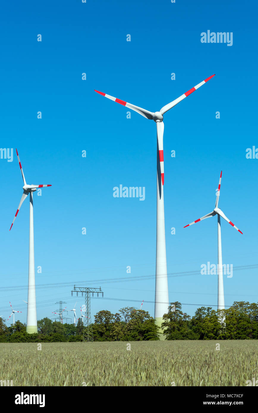 Wind powered engines hi-res stock photography and images - Alamy