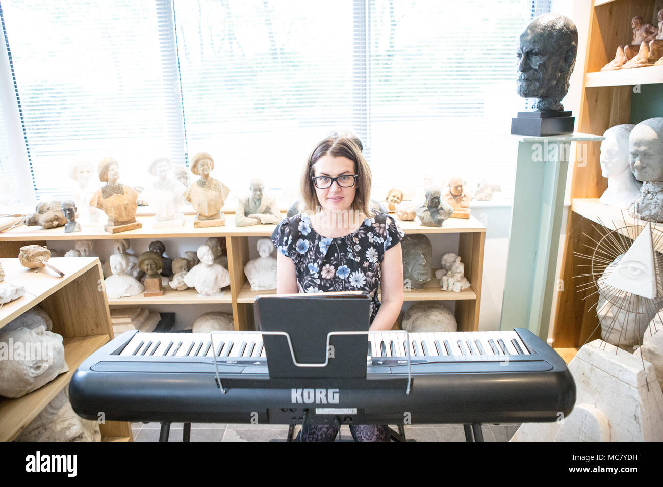 Piano recital at Oscar Nemon Sculpture Gallery / museum in Boars Hill ...