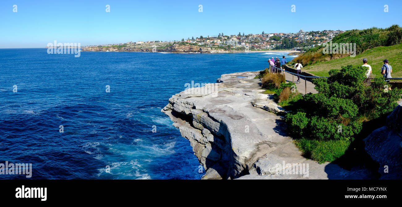 Beautiful sunny wales hi-res stock photography and images - Alamy