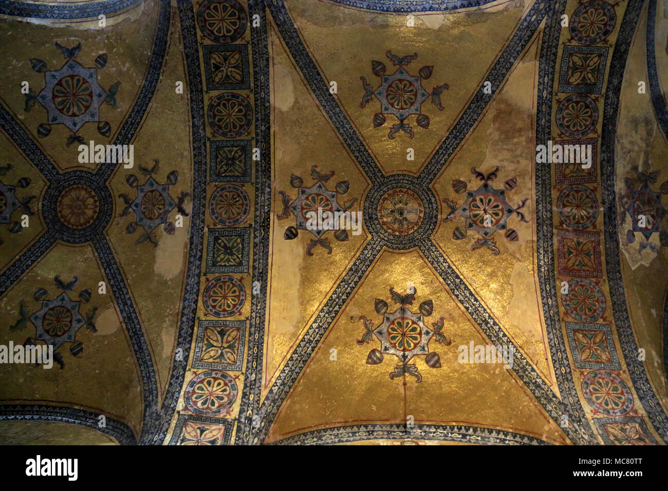 Stunning mosaic at the ceiling of the nave of the Hagia Sophia in ...