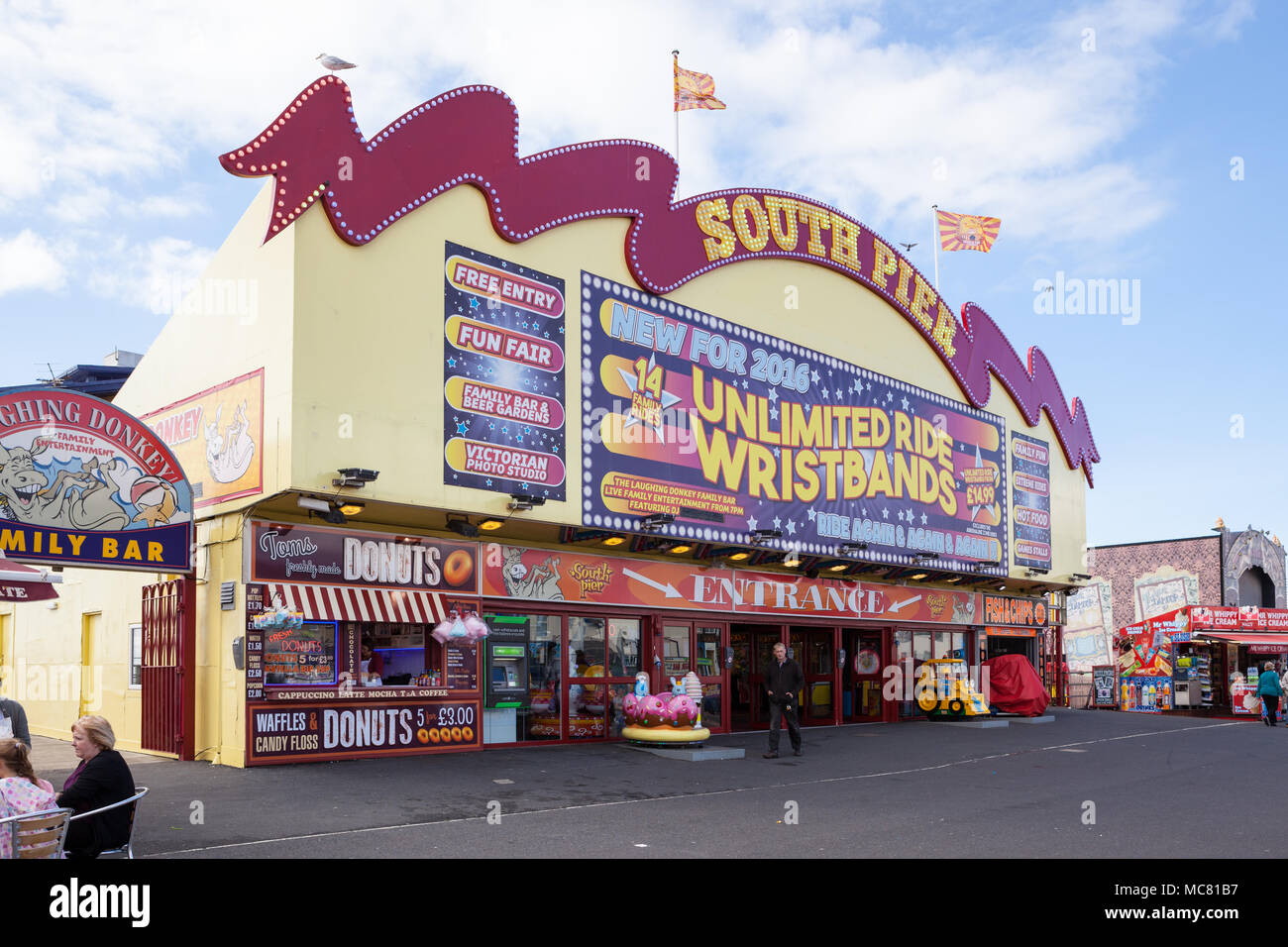 The entrance to South Pier in Blackpool Stock Photo - Alamy