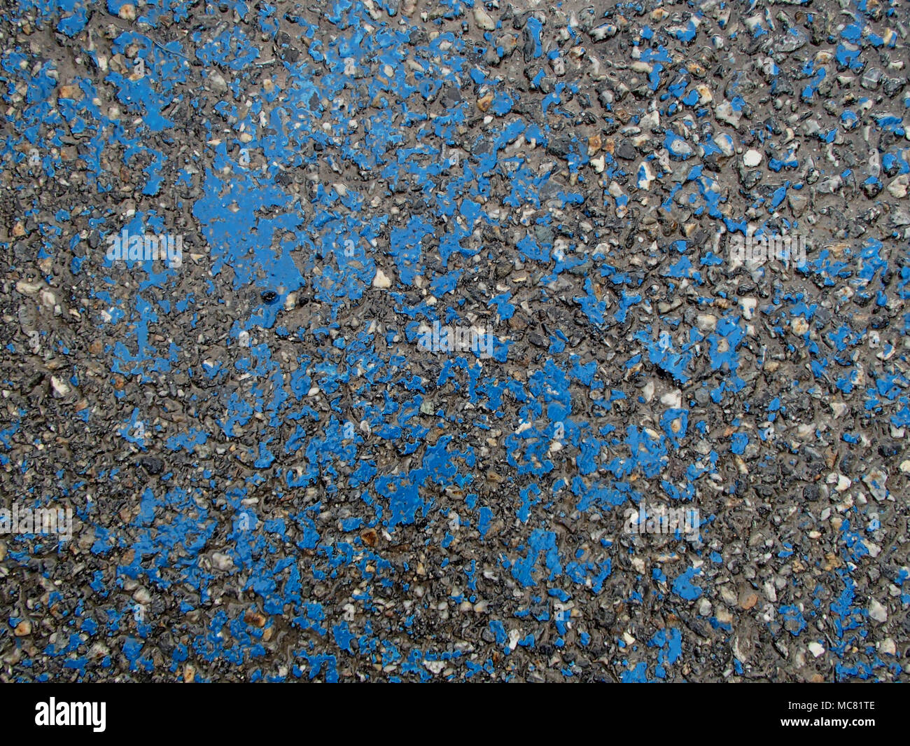 Wet blue paint hi-res stock photography and images - Alamy
