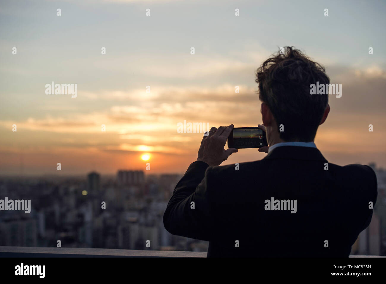 Photographing sunsets hi-res stock photography and images - Alamy