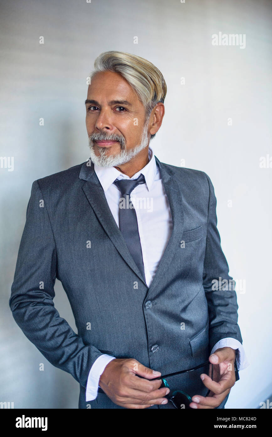 Man wearing suit, portrait Stock Photo - Alamy