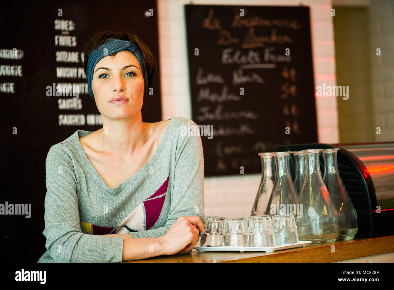 Cafe portraits hi-res stock photography and images - Alamy